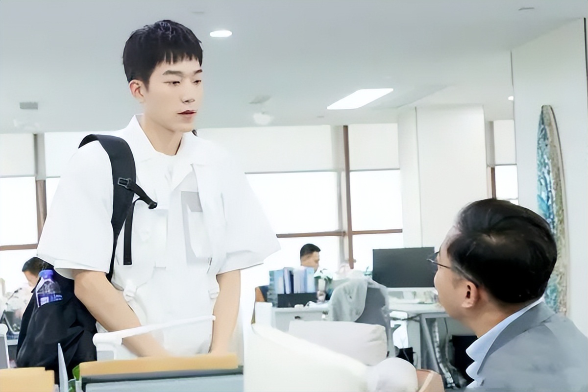 In "Reverse Life", Qiao Nan thinks about exchanging souls and healing ...