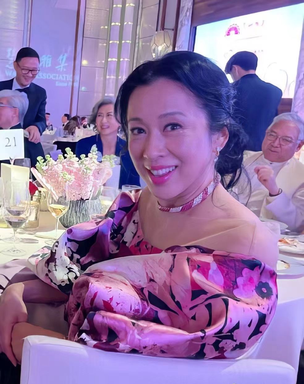 Why did Zhu Lingling suddenly grow old like this, the bags under her ...