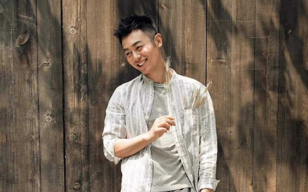 Entertainment Comments: Di Lieba, Gong Jun, Cheng Xiao, Da S, Zhu Yawen ...
