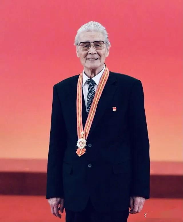 Lan Lanye passed away at the age of 95!Feng Yuanzheng said that his ...