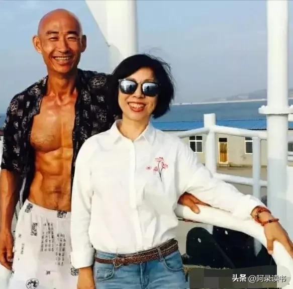 Jiang Shui: He became popular because of "Bright Sword". He played rock ...