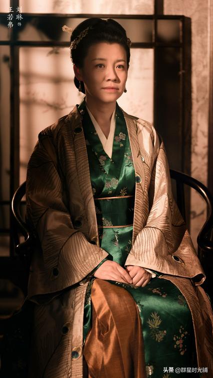 Liu Lin: The director who married 17 years older was abandoned, turned ...