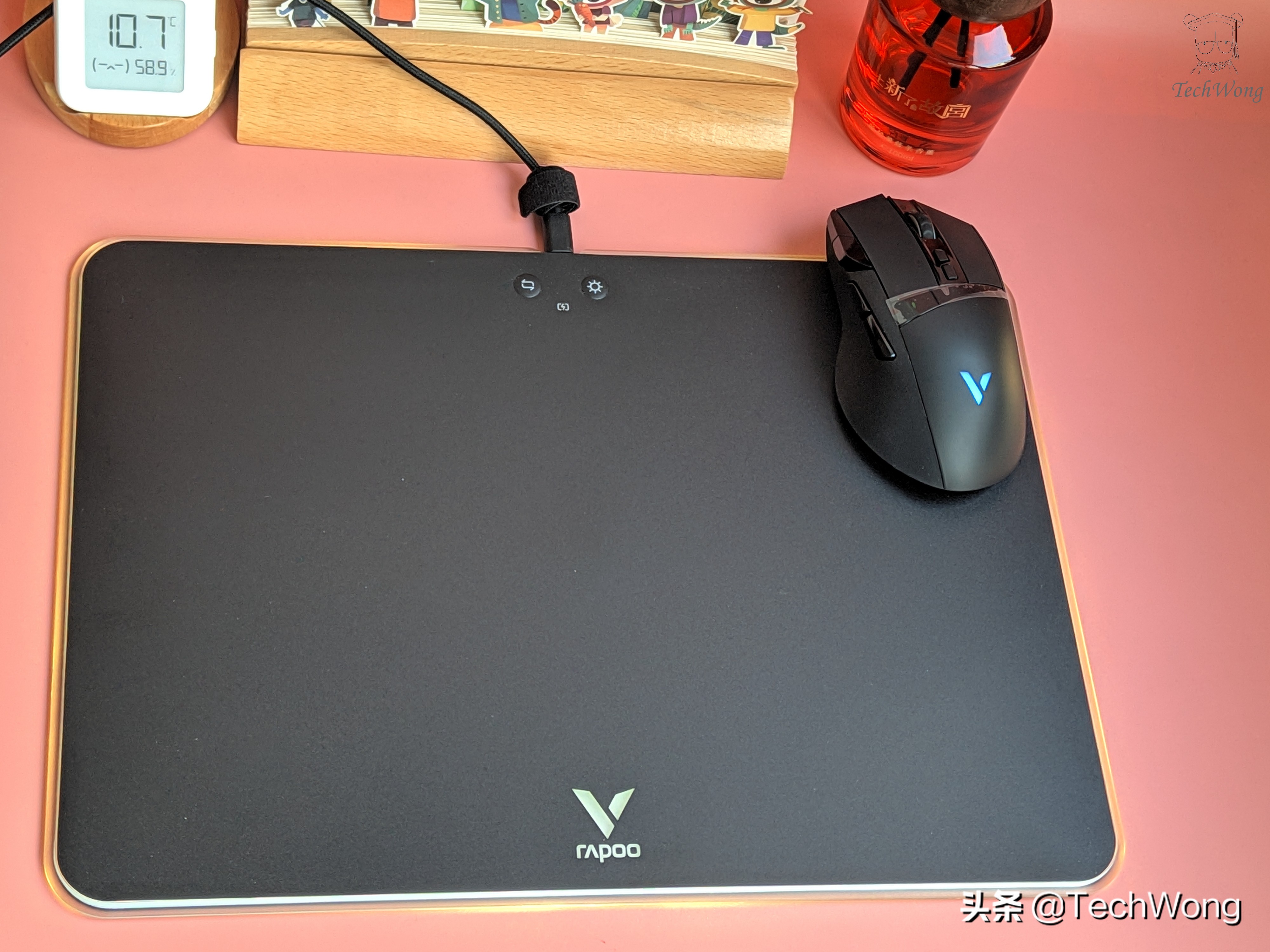 Rapoo V10 RGB Wireless Charging Gaming Mouse Pad - iNEWS