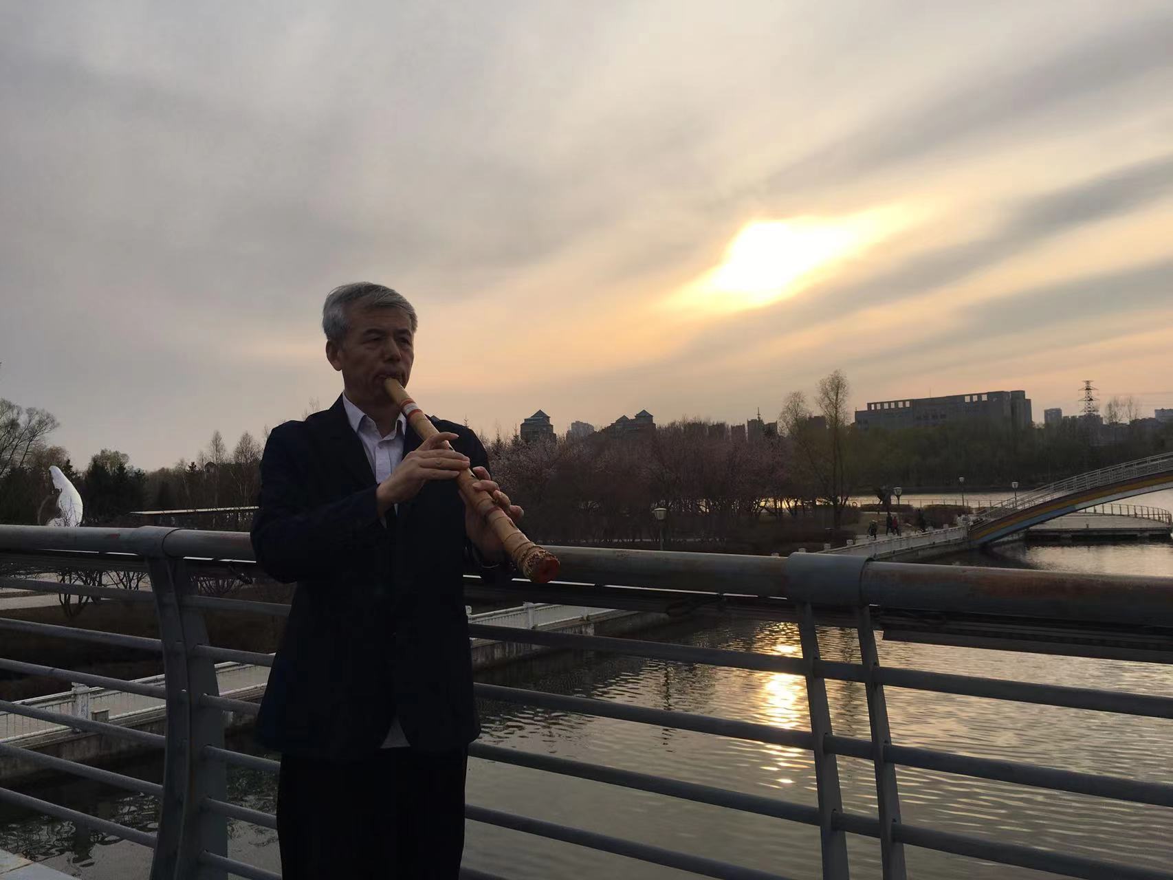 Guizi Ballad: Late Spring, Yitong River Sunset/Chinese New Rhyme - iMedia