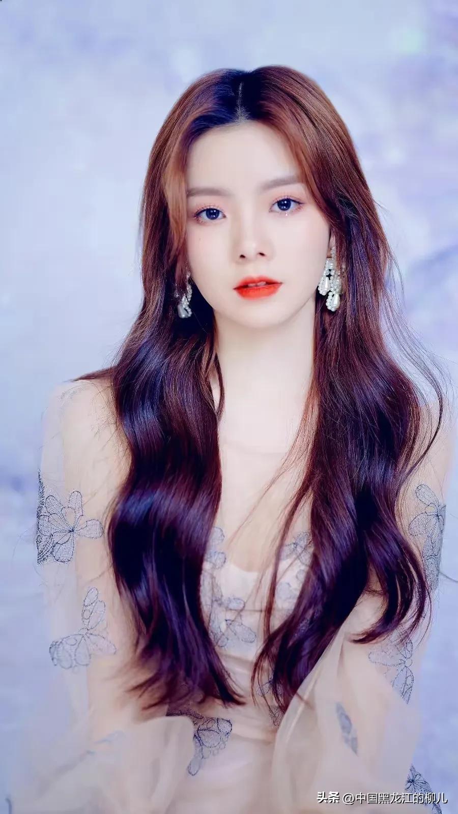 Singer Chen Zhuoxuan - beautiful photo - iMedia