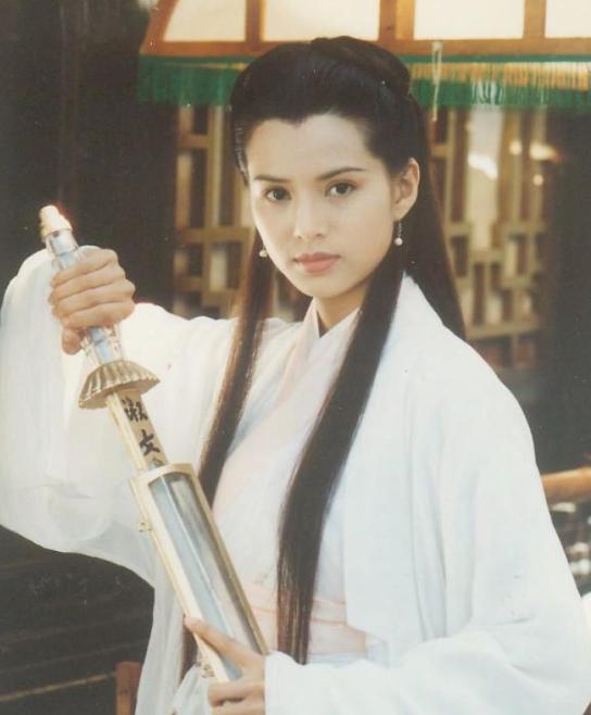 The most beautiful "Little Dragon Girl" Li Ruotong, who has experienced ...