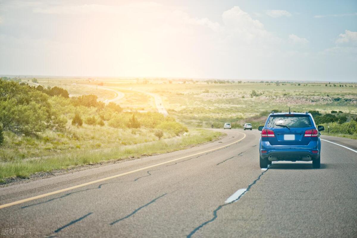 What should be paid attention to in the car under high temperature - iNEWS