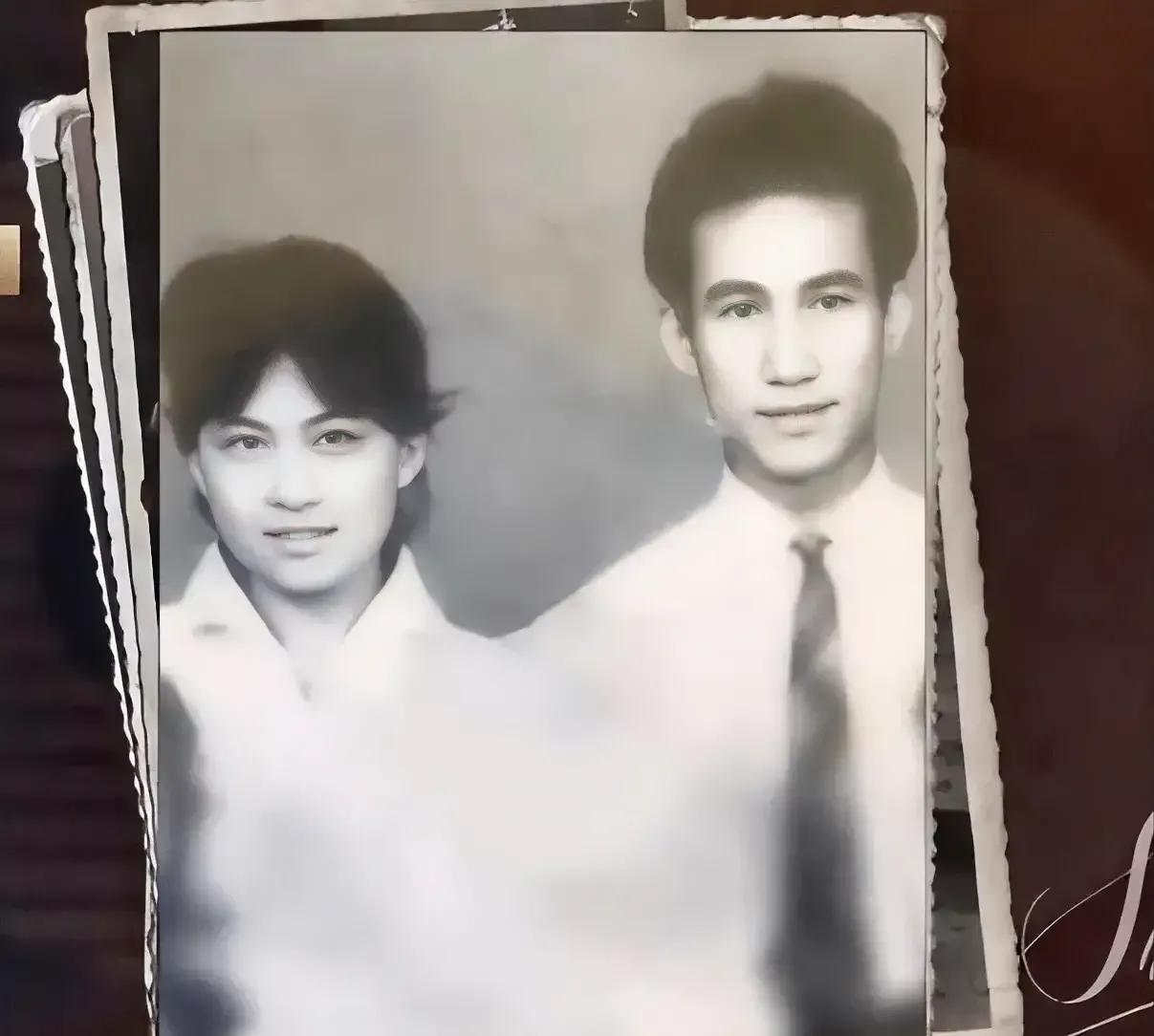 Coco Lee's mother is the belle of Peking University, her father is an ...