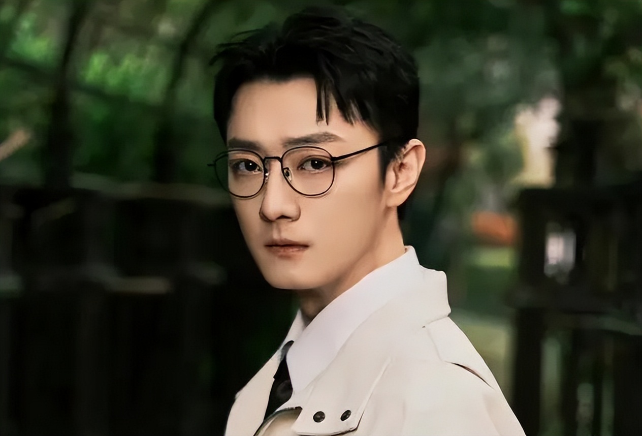 Su Xiaojing's new love affair exposed? Actor Gao Qisheng holds hands ...