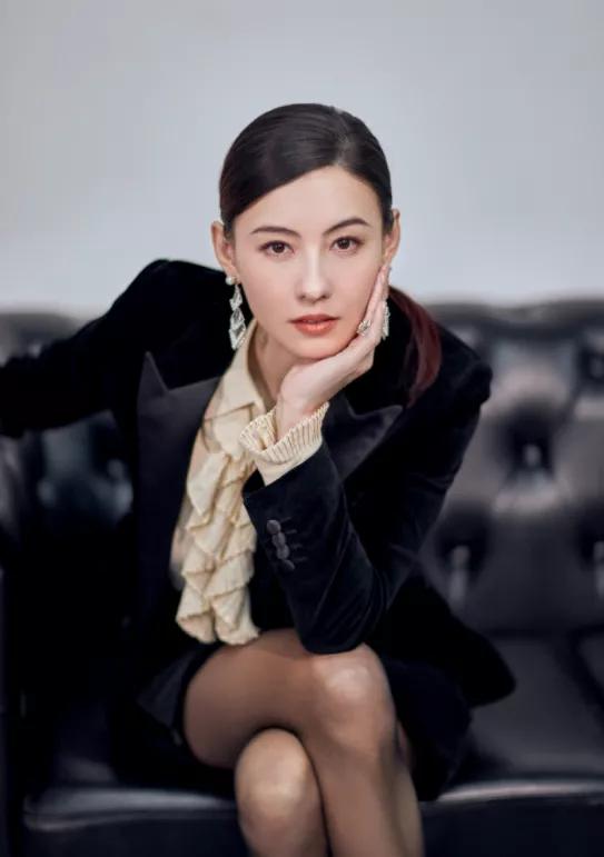 Hong Kong Jade Girl Cecilia Cheung - iNEWS