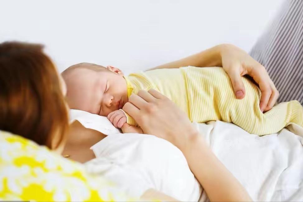 The old man said: Babies born naturally are smarter than babies born by ...