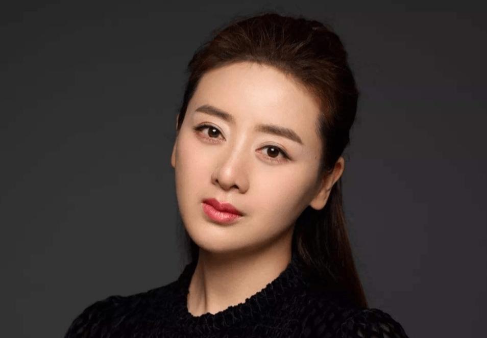 When her career was rising, she chose to get married, and she married a ...