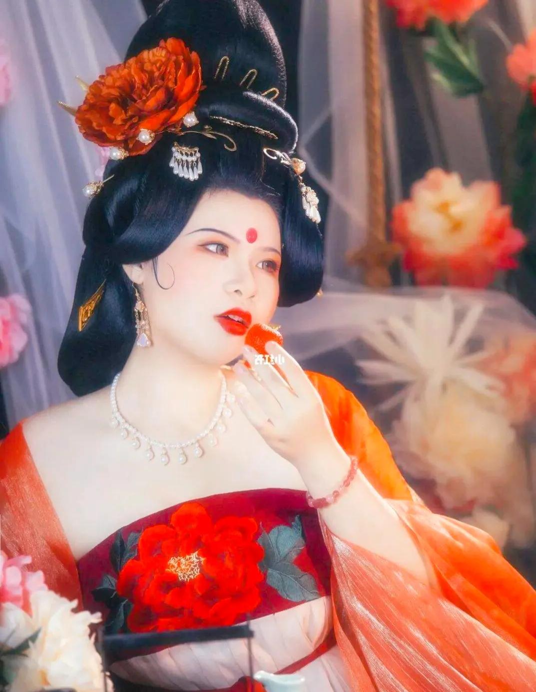 Yang Guifei helped An Lushan to take a bath, why Tang Xuanzong was very ...