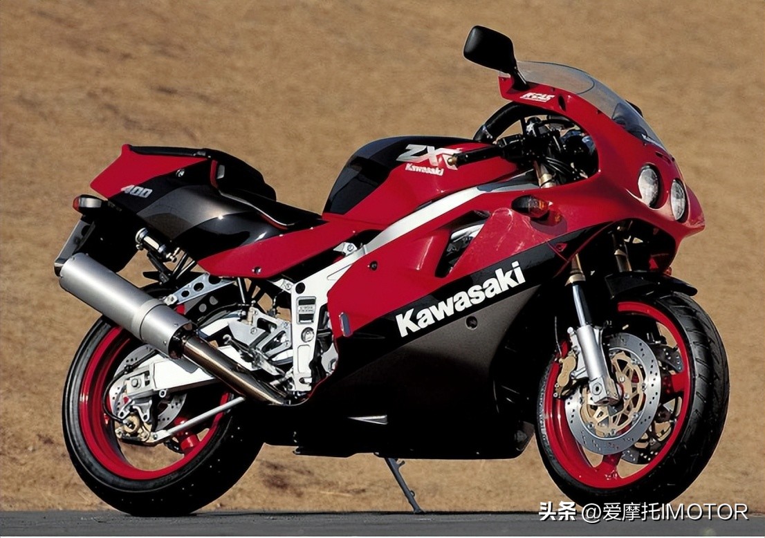 The 4-cylinder Kawasaki ZX-4R is coming. Do you remember the 400cc ...