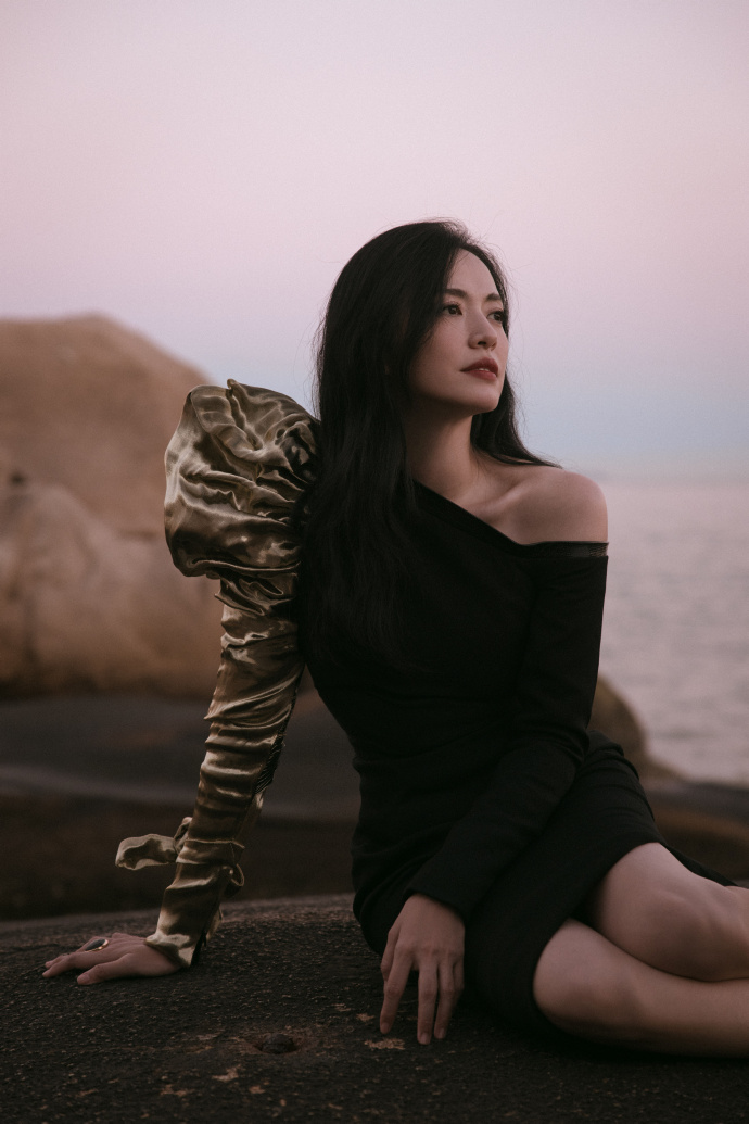 Yang Ying, Liu Yan, Guan Xiaotong, Zhong Chuxi and Wang Churan compete ...