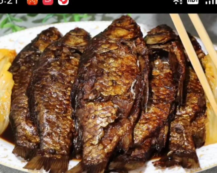 The crucian carp does this, it is not rotten and the whole is good ...