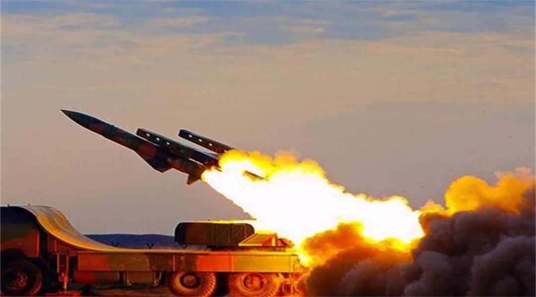 Why is it always accompanied by a screeching sound when the bomber ...