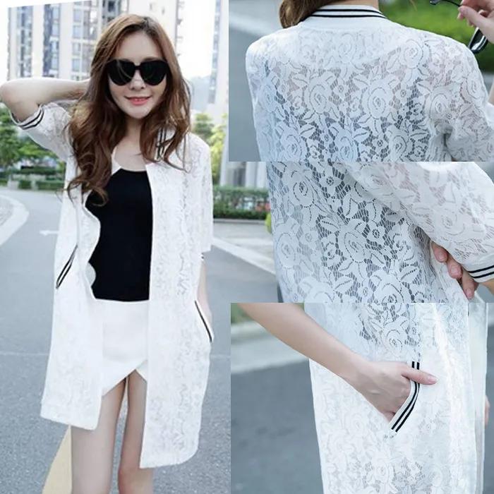 Women's Summer Shawl Display - iNEWS