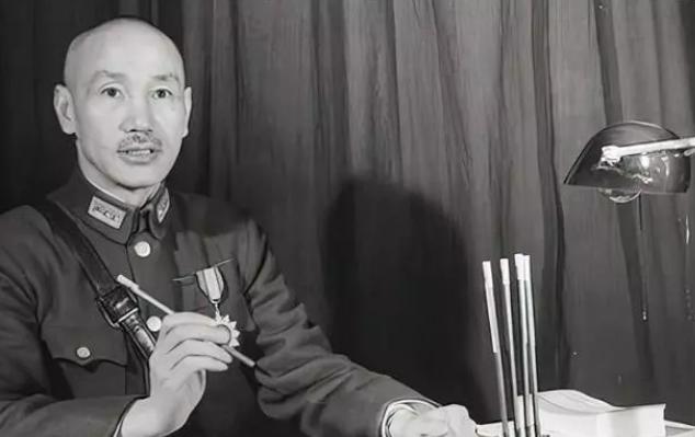 In 1945, when he returned from the Chongqing negotiation, Mao Zedong ...