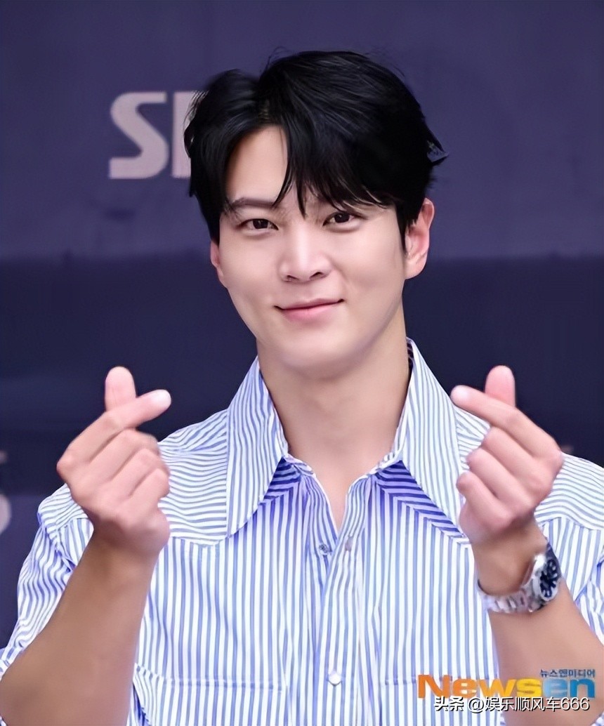 Actor Zhou Yuan appeared on the sbs program to share anecdotes and ...