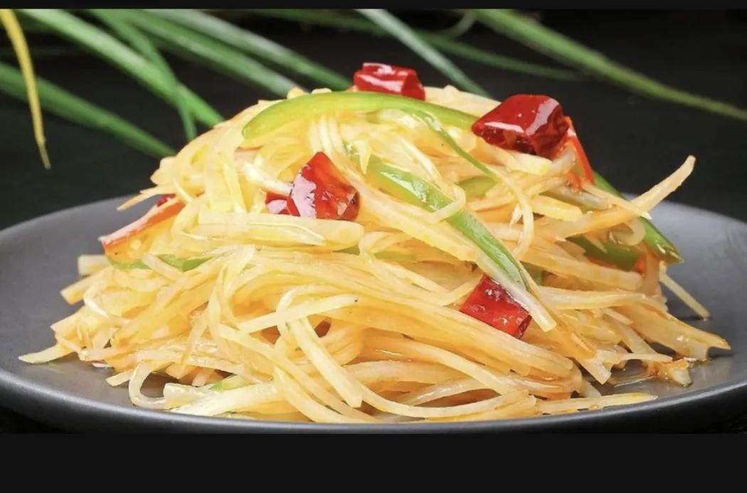 Hot and sour potato shreds, unique secret recipe, taste buds are ...