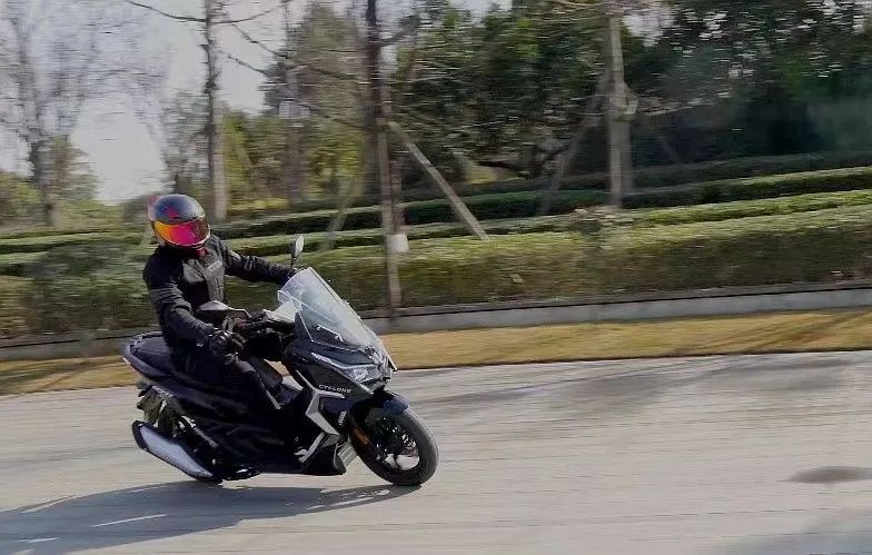 Model Selection: Cyclo RT1 VS Haojue UHR - iNEWS