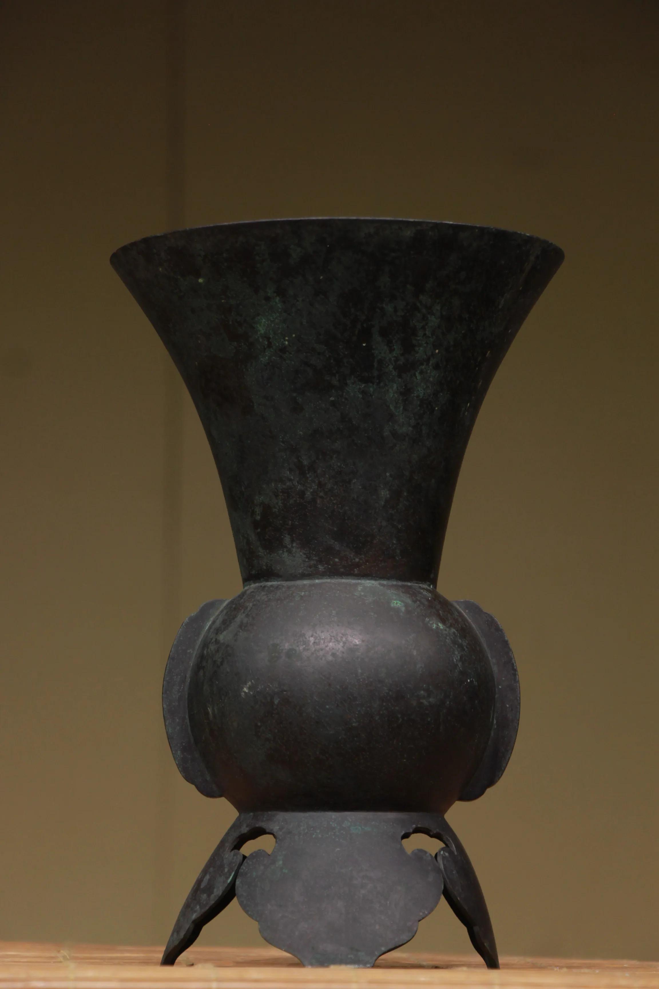 flower goblet - iNEWS