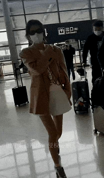 Knees buckled in and splayed out, these 7 "half-length beauties" have ...