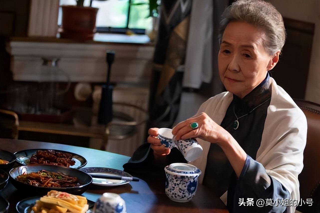 Wu Yanshu: After winning the film award at the age of 84, she was ...