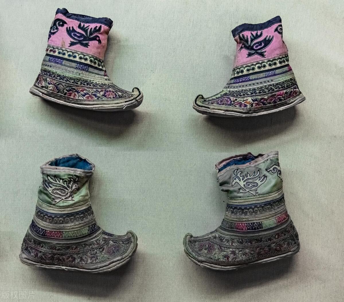 Embroidered shoes: a work of art in traditional culture - iMedia