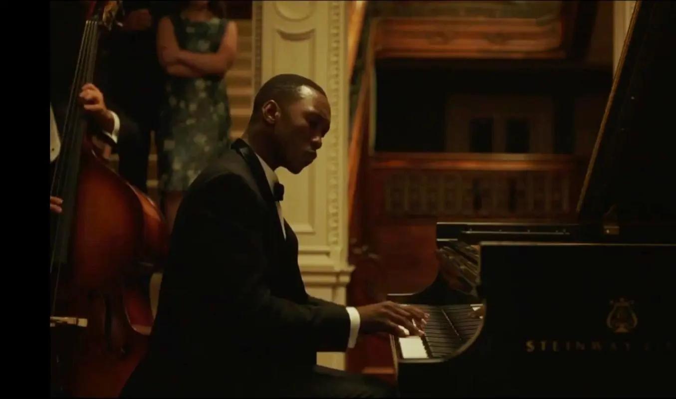 One car, two people, "Green Book" is an Oscar masterpiece that touched ...