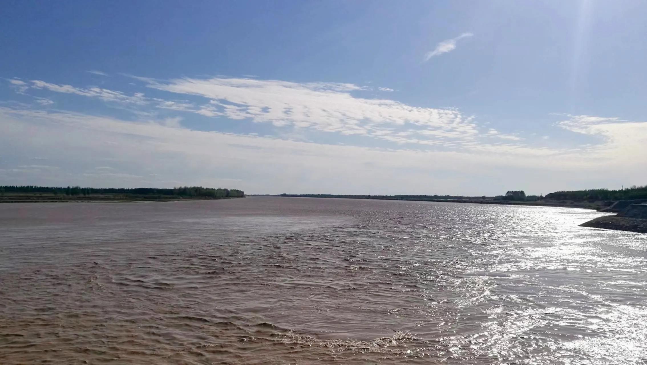 National Day Yellow River Bank Tour - iNEWS