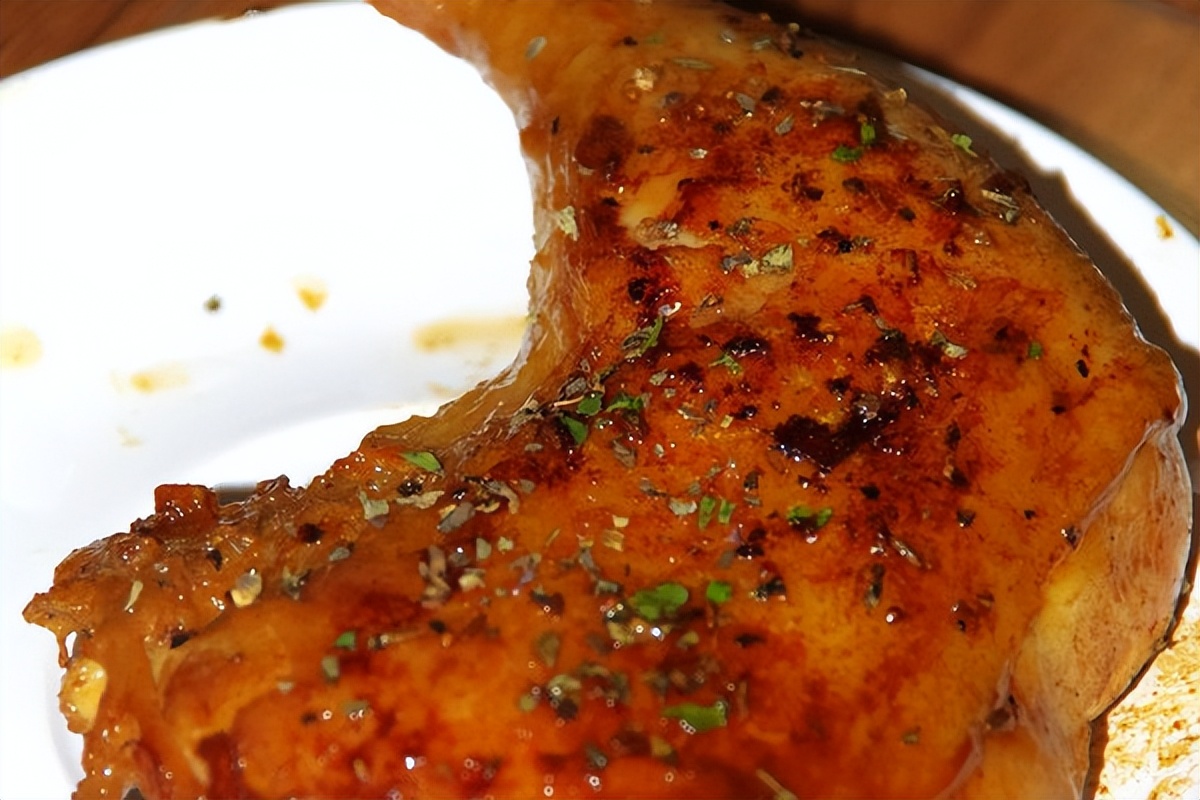 Pan-fried Chicken Drumsticks with Hunan Cuisine Fish: A Taste of ...