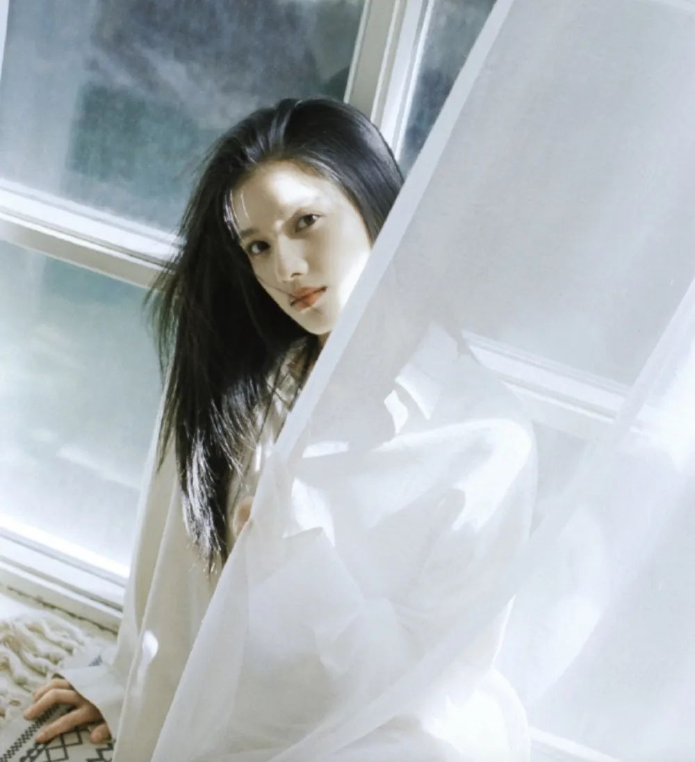 Yu Zheng said he didn't know Zhang Jingyi, causing controversy - iNEWS