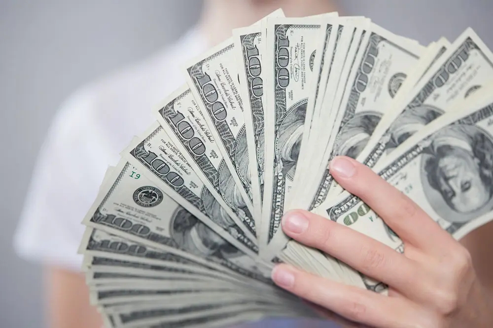 17 states in the United States "issued money" again, and it is the ...