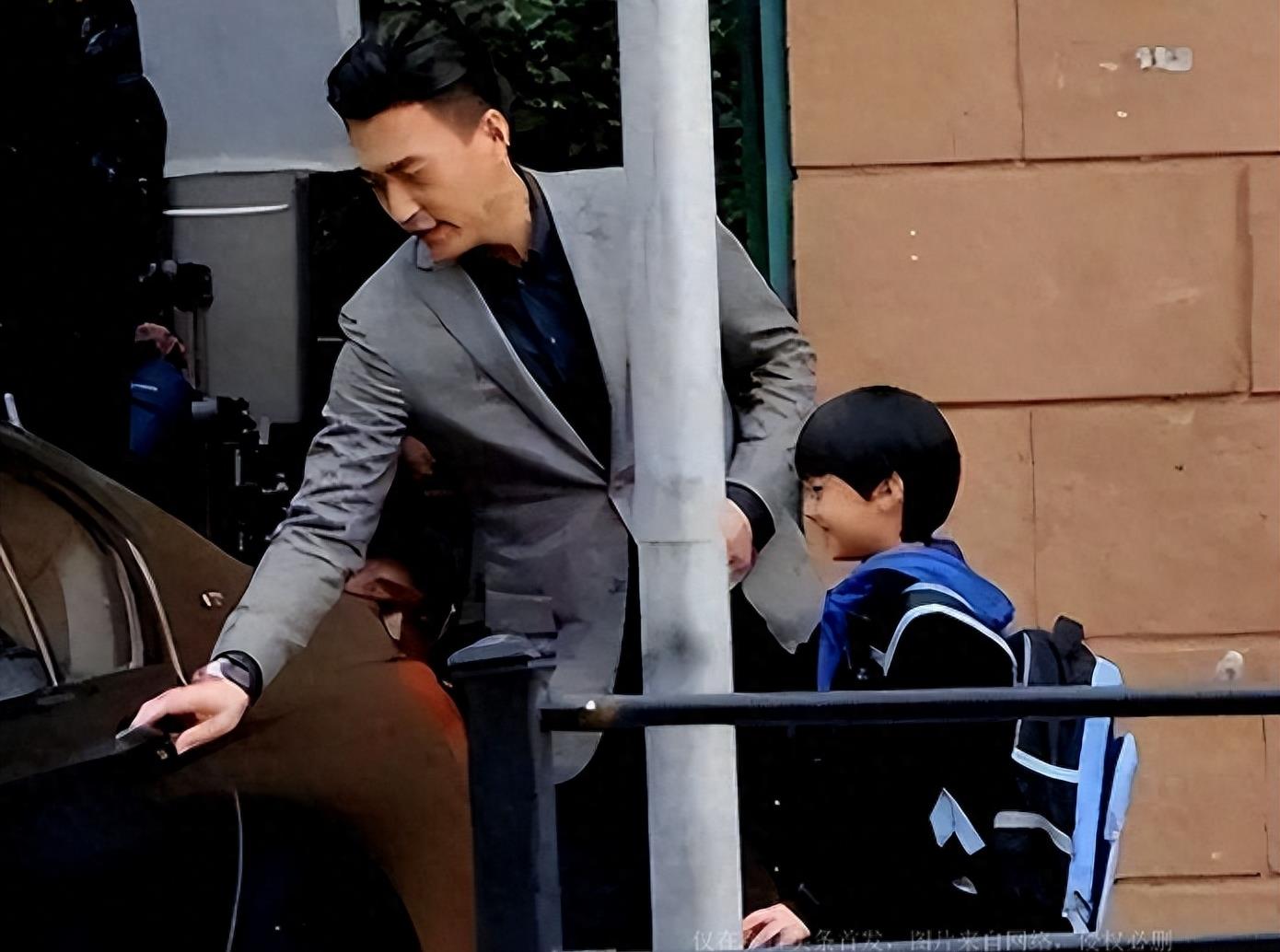 Jin Dong's son is named Jin Xiaoye, and Wu Jing's son is named Wuzhuan, but they both lost out ...