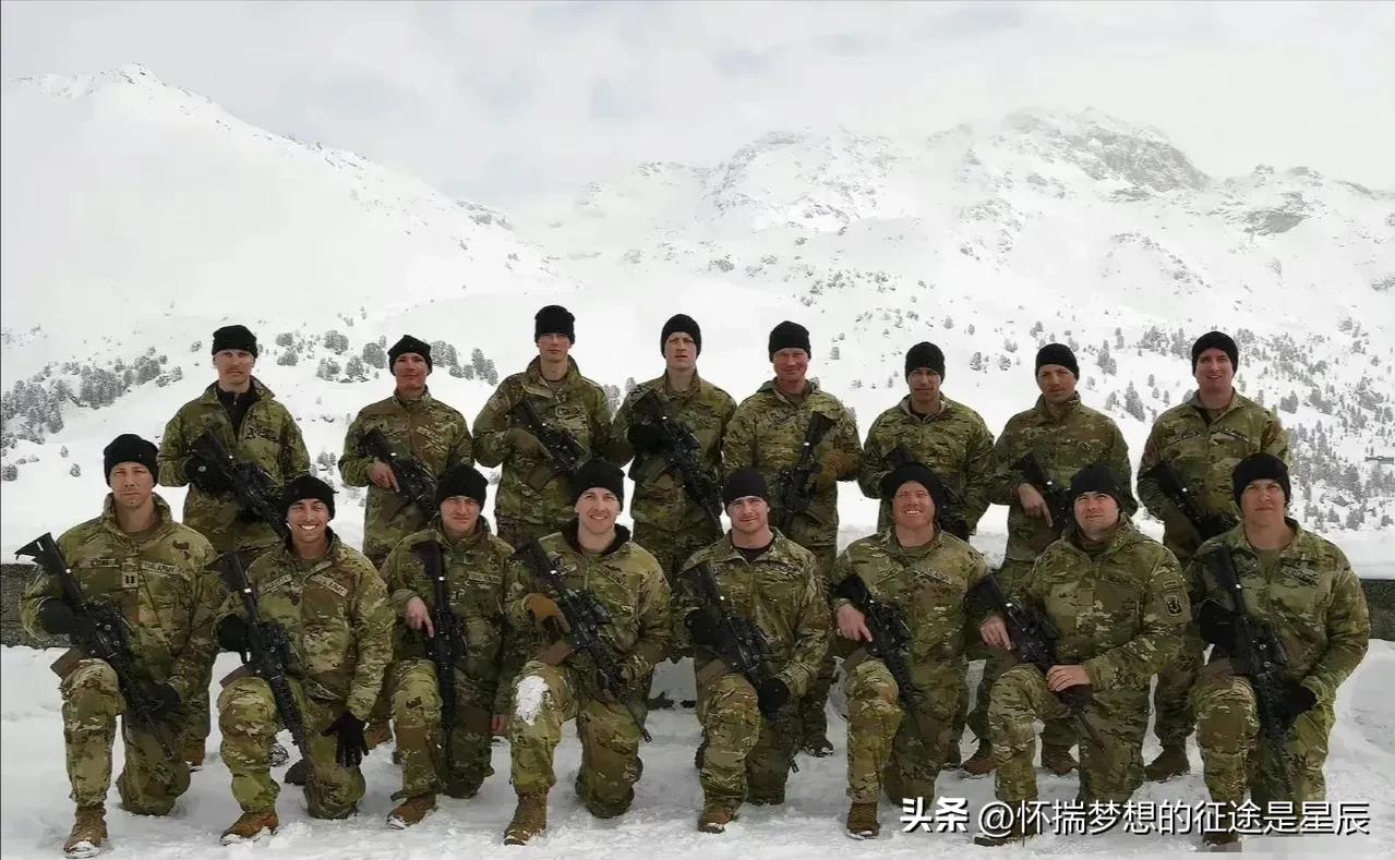 The distinctive equipment of the PLA teams in the European Mountain ...