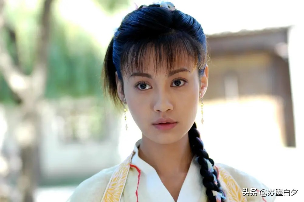Jiang Yuyan: The top of the head is pure and air bangs, but the whole ...