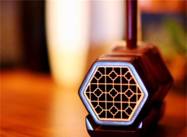 "A thousand-year-old pipa and ten-thousand-year-old zheng, a lifetime ...