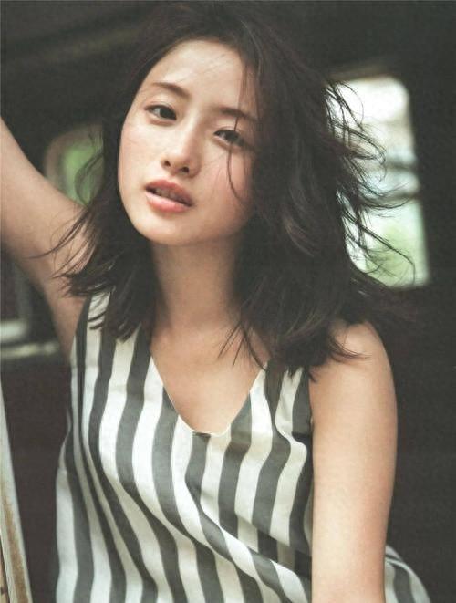 sweet and cute! Japan's 36-year-old Satomi Ishihara is a delight to watch! - iMedia