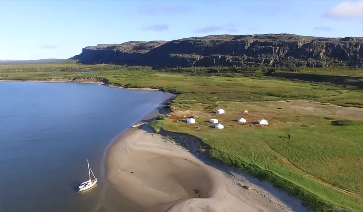 Can you believe it?This "little bay" in Canada is bigger than BC... - iNEWS