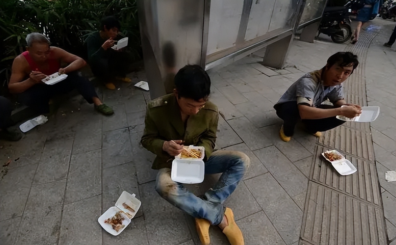 699 socks and 6.9 fast food, Zhang Yuqi's golden feet and our ...