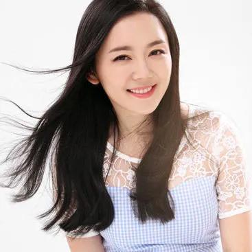 Wei Xinyu, beautiful and beautiful - iNEWS
