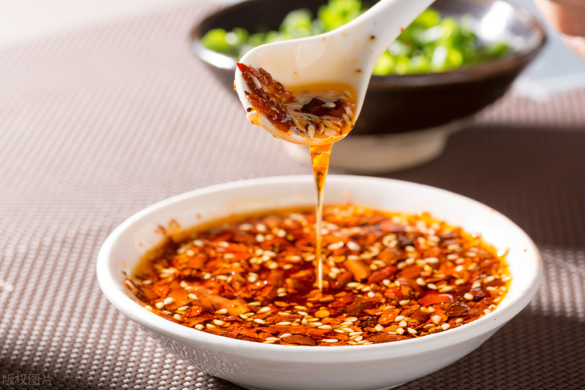 The taste is mellow, spicy and palatable! 30 years of secret chili oil ...