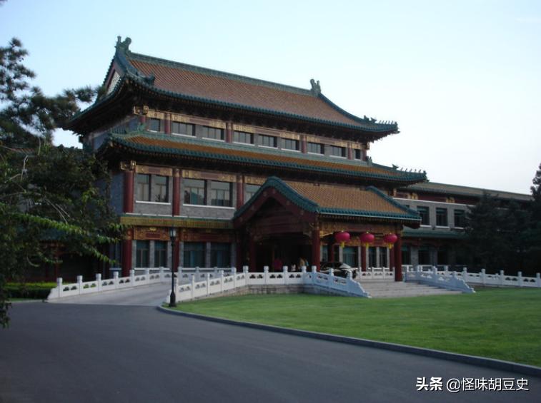 Wang Guangyu: A small disturbance caused by Chen Boda's calligraphy and ...