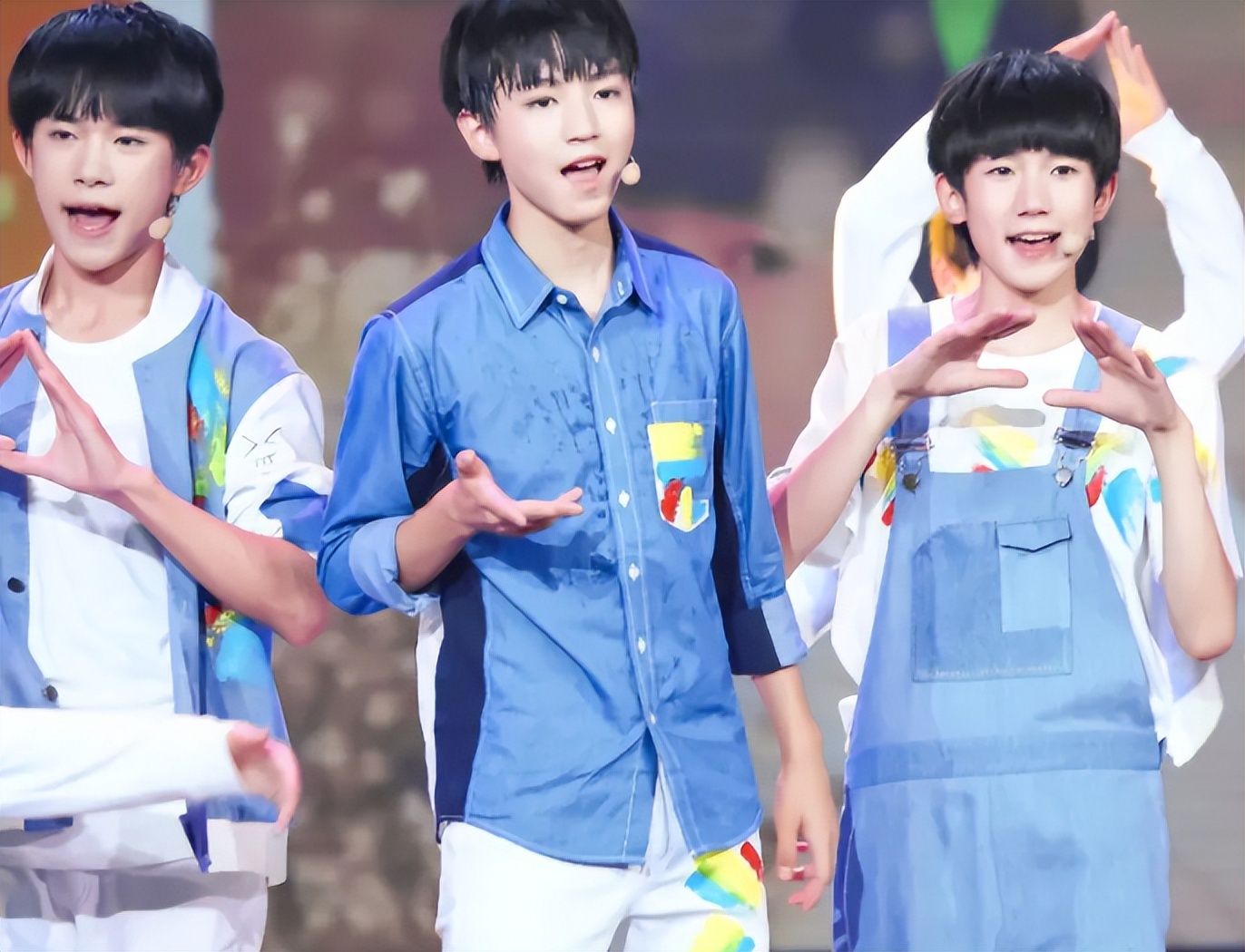 Facts have proved that TFBOYS Wang Junkai Wang Yuanyi Yang Qianxi has already gone to a ...