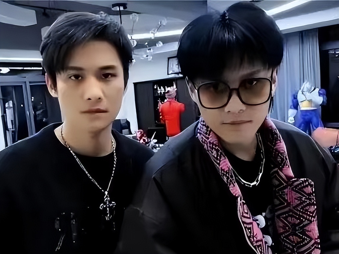 Crazy Xiao Yang was the first person to delete Weibo to speak for Zhang ...