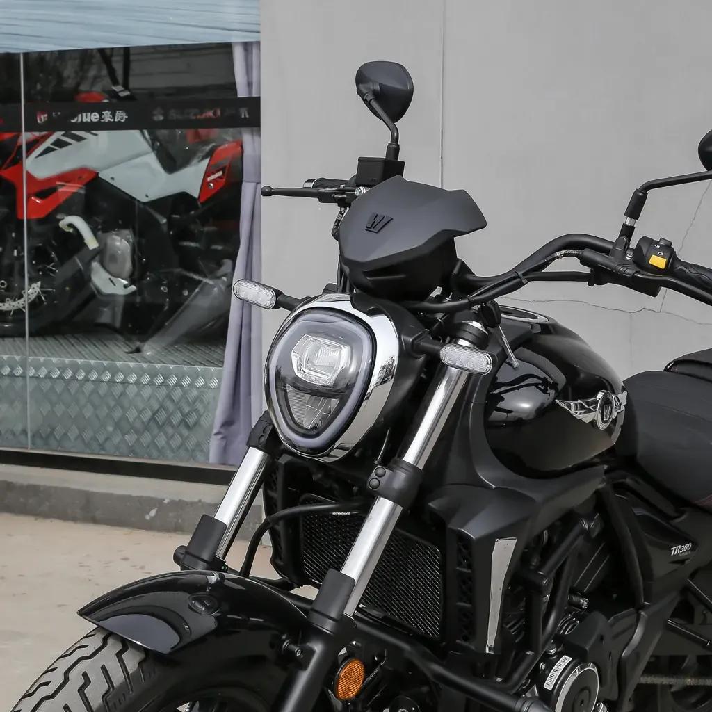 Haojue TR300 at the beginning of the large row - iNEWS