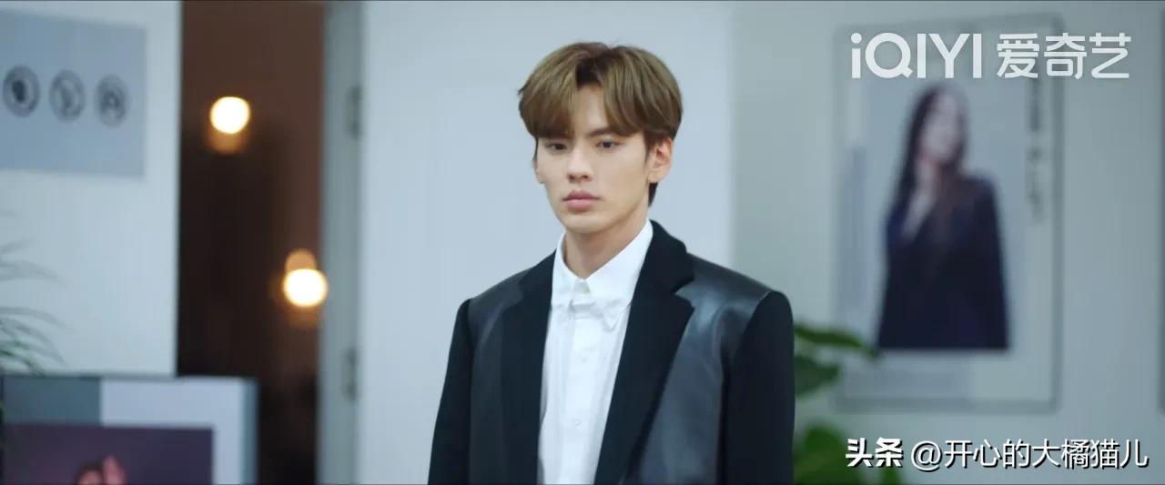 Zhang Xueying and Bi Wenjun performed double love, the little assistant fell in love with the ...