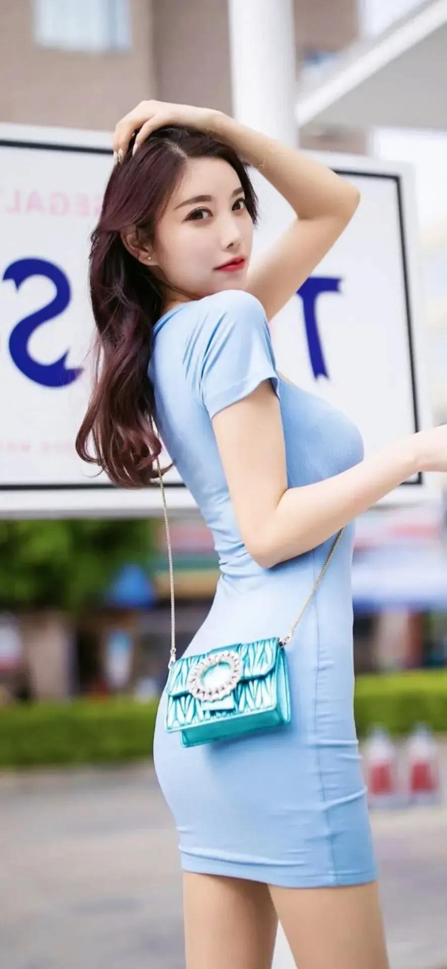 Asian supermodel Yang Chenchen - iMedia